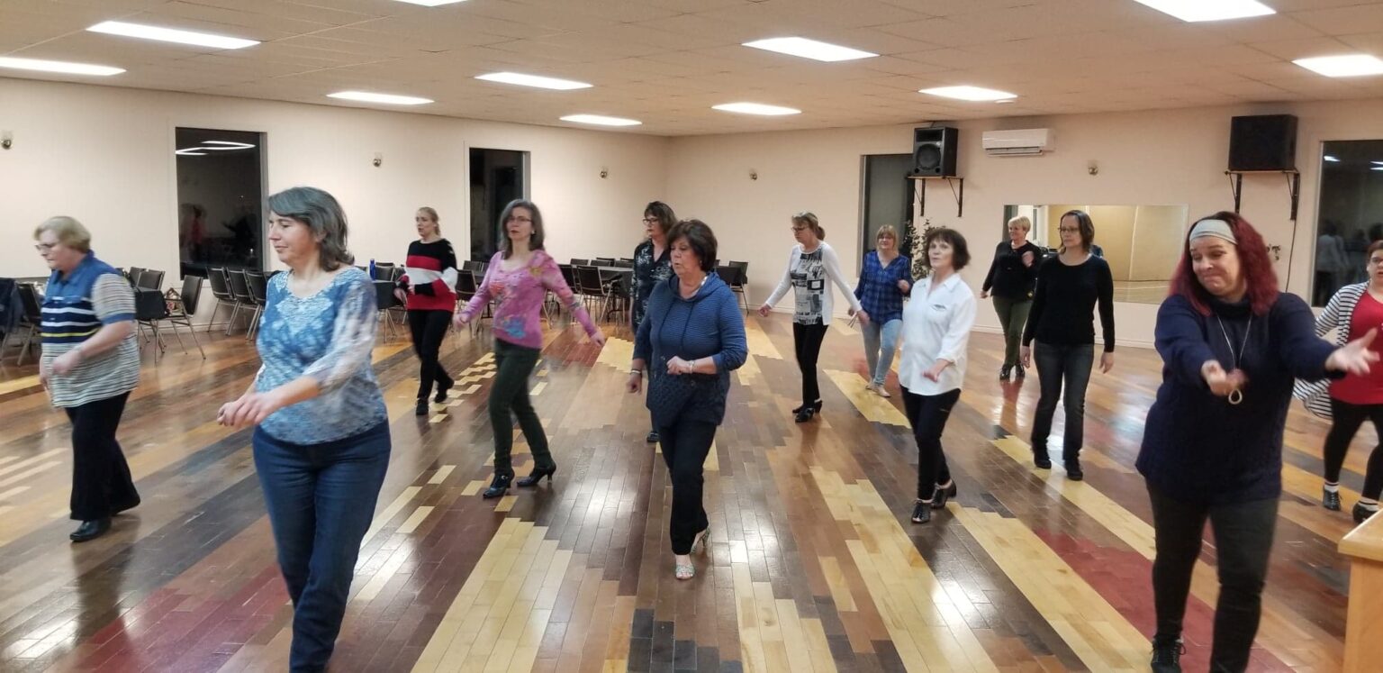 Danse en ligne - École de danse Internationale École de danse ...